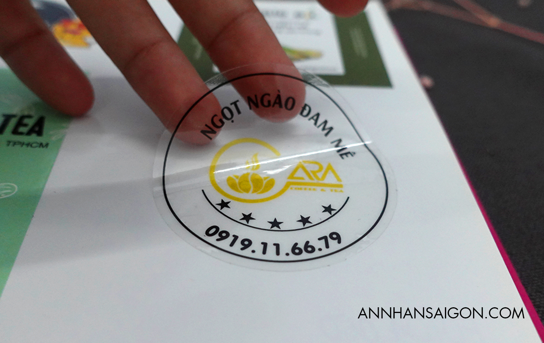 Decal nhựa trong